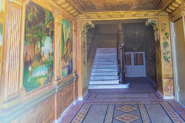Walking tour of Sololaki - Enjoy Georgia